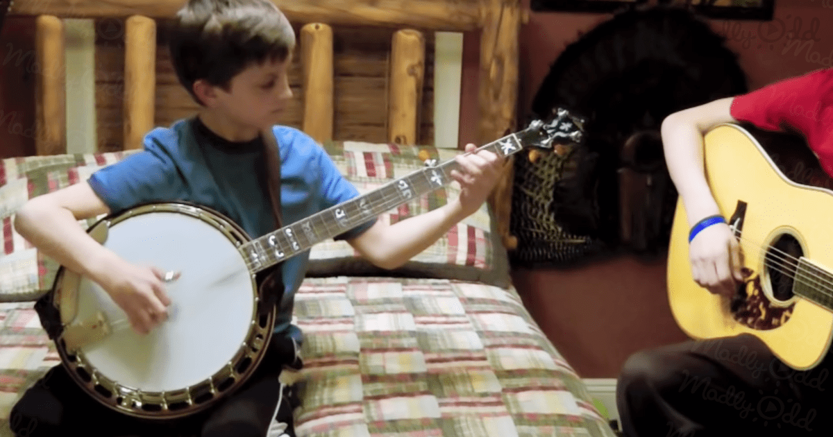 9-Year-Old Begins ‘Dueling Banjos’ – Then His Two Brothers Join In and ...