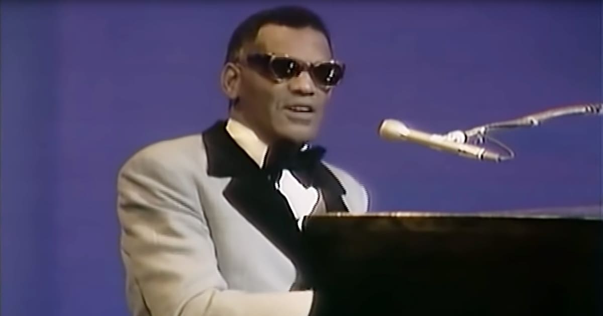 Ray Charles Sings ‘America, the Beautiful’ and Nobody Ever Did It ...