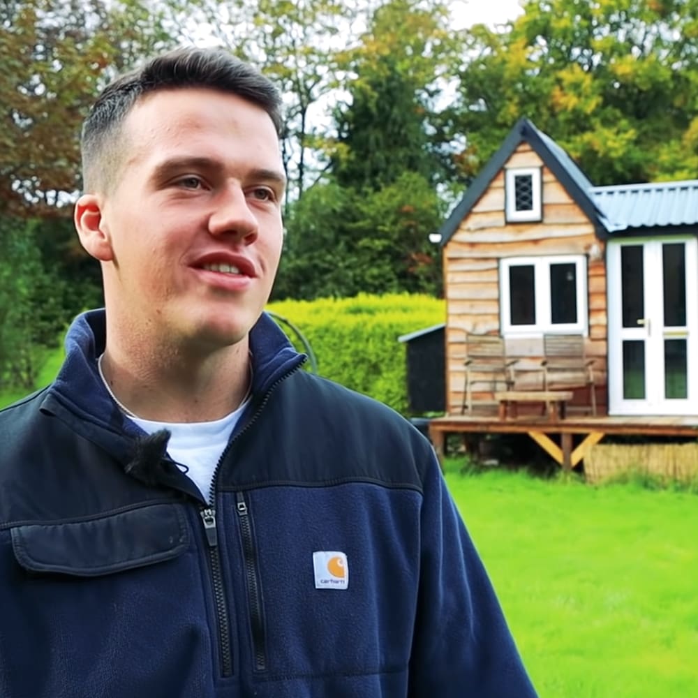 Resourceful Teen Builds His Own Home From Scratch Using Only Recycled ...