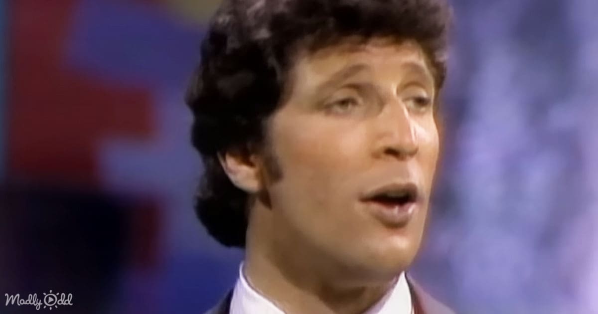 Tom Jones as the audience begging for ‘More’ in unforgettable display ...