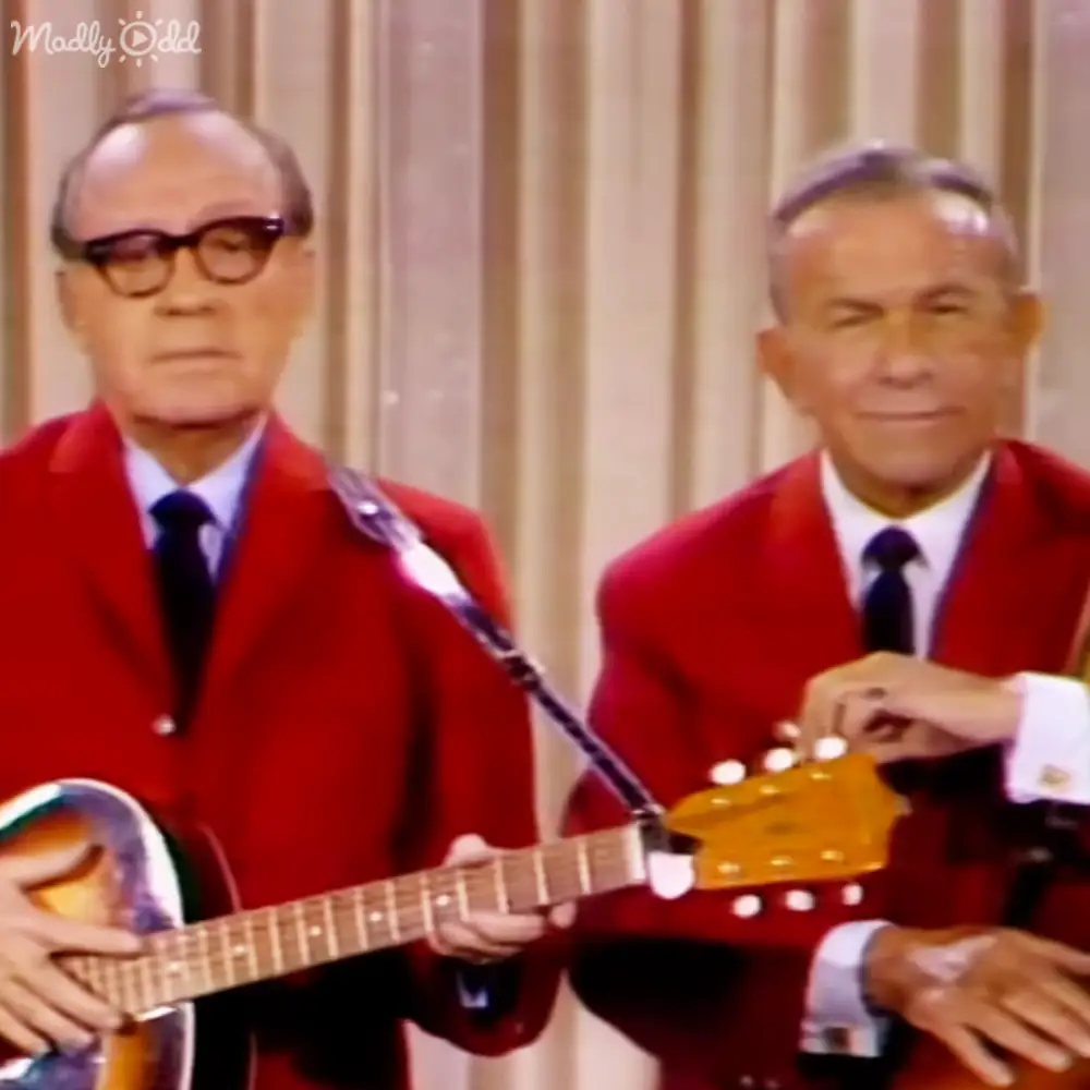 George Burns And Jack Benny’s Hilarious Banter On Smothers Brothers Is ...