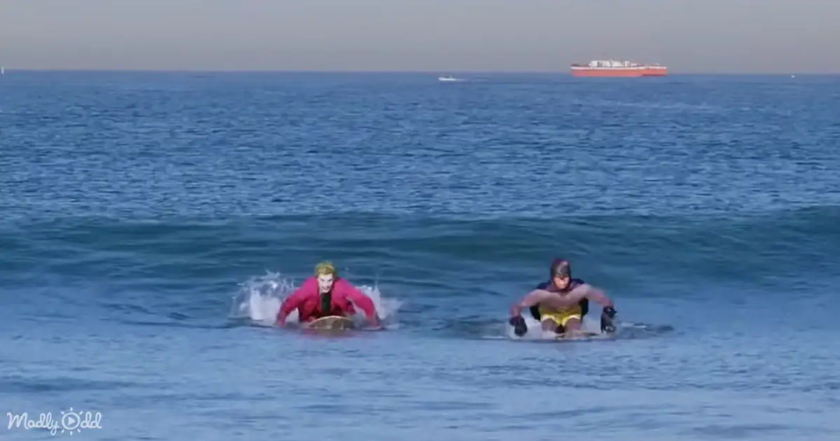 What Happens When Batman Takes On The Joker In A Surfing Competition ...