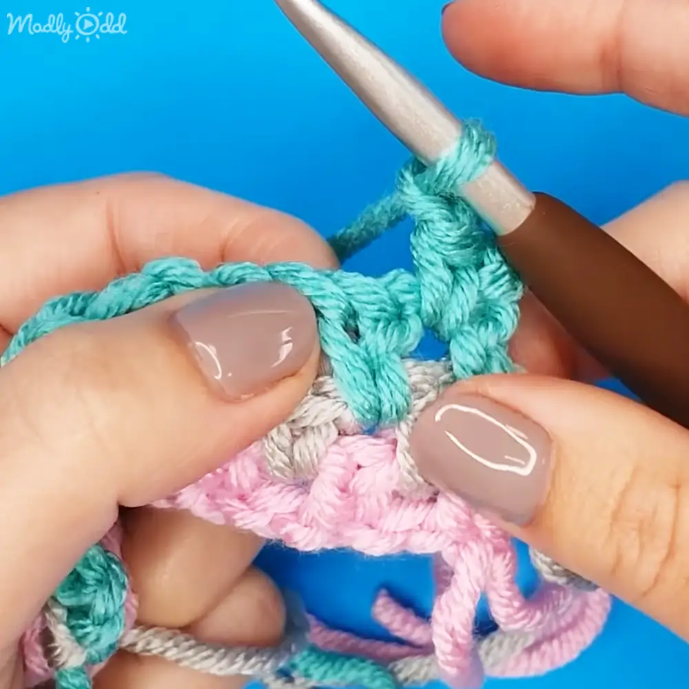 Learn How To Create Moss Stitch In An Easy Step-By-Step Guide - Country ...